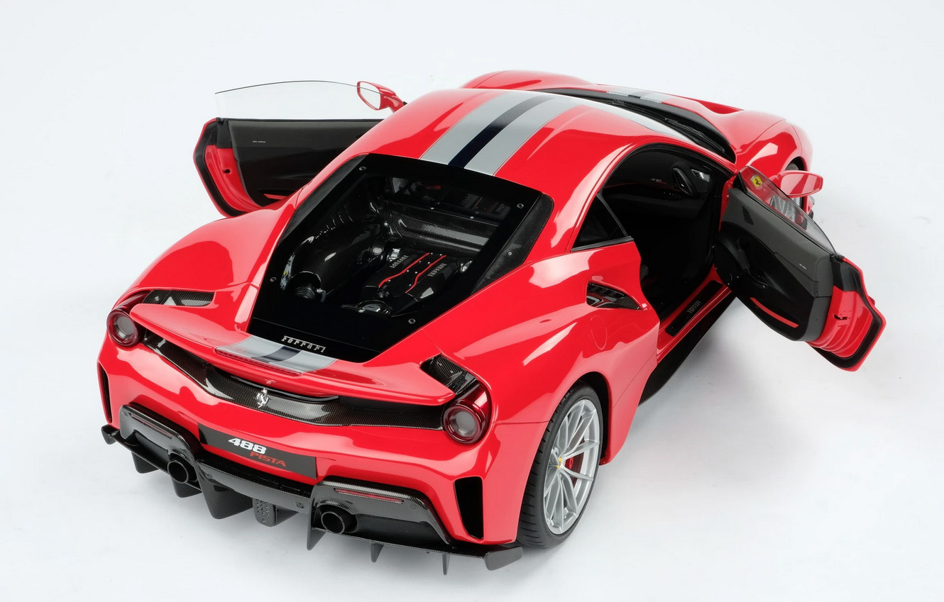 1/8 : Amalgam propose la Ferrari 488 Pista - PDLV