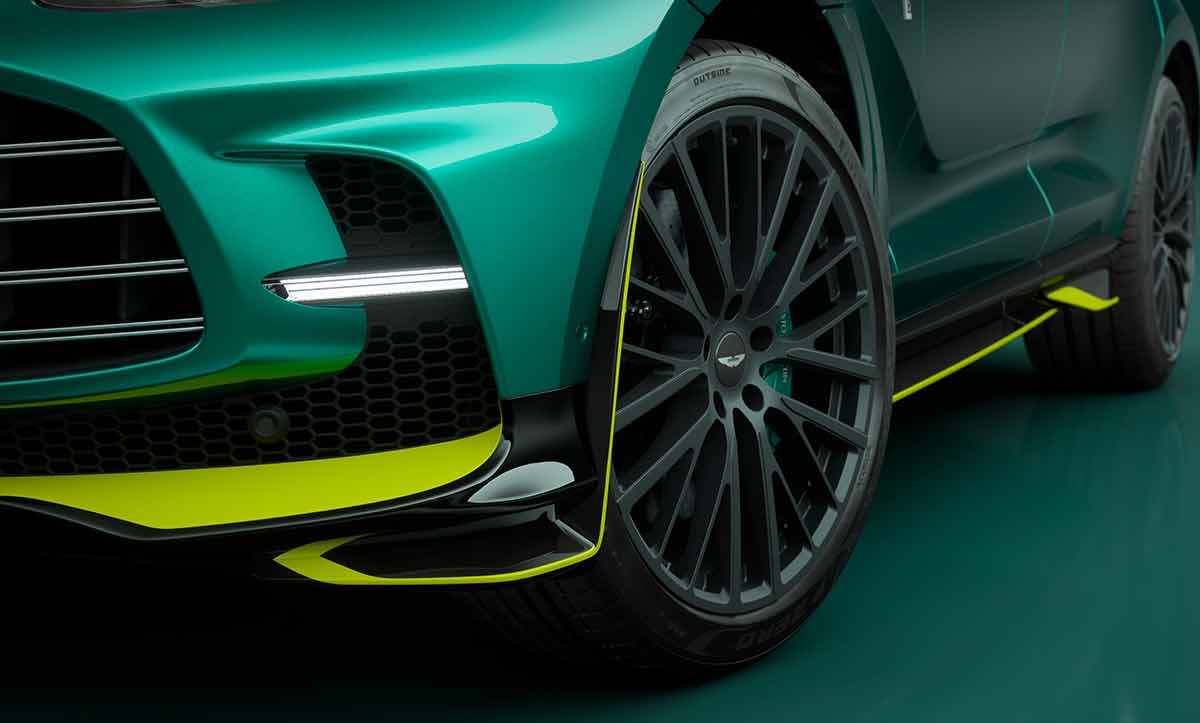 L'Aston Martin DBX707 AMR23 aux couleurs de la F1 ! - PDLV