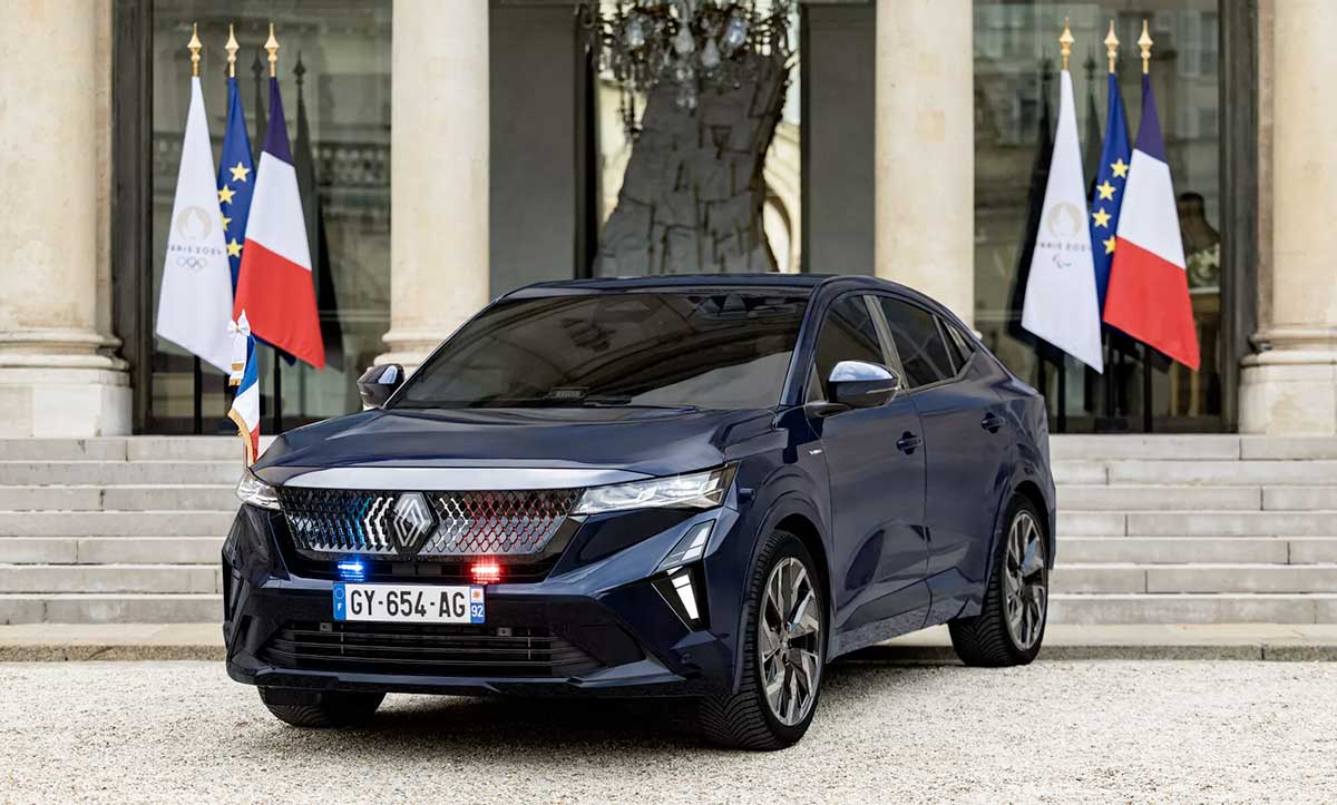 Le Renault Rafale devient le nouveau véhicule présidentiel - PDLV